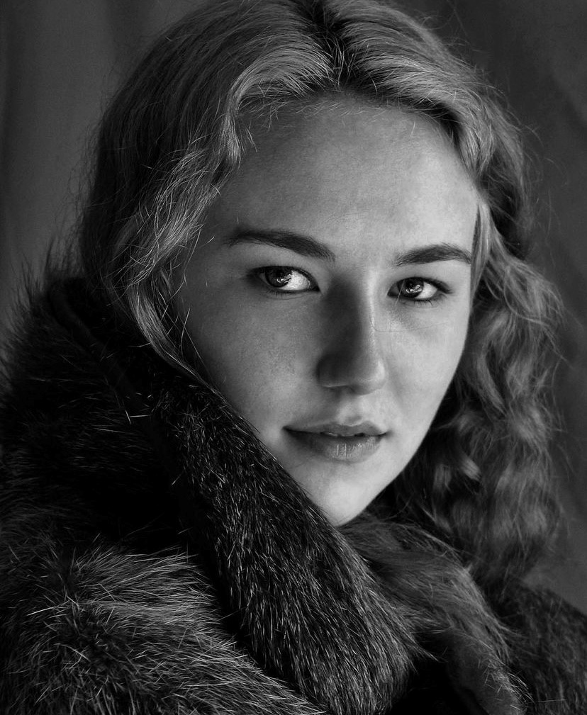 Contact Us - Fine Artwork by Zoe Eade